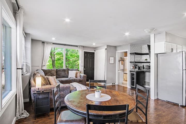 The Cozy West Side Home - Grand Rapids, MI