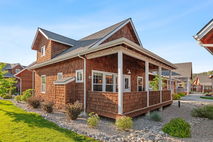New Listing! Cozy Bungalow | 2 Min Walk To Marina - Sandpoint, ID