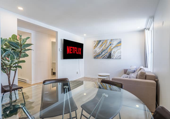 High-end Modern Suite | Downtown - Montreal