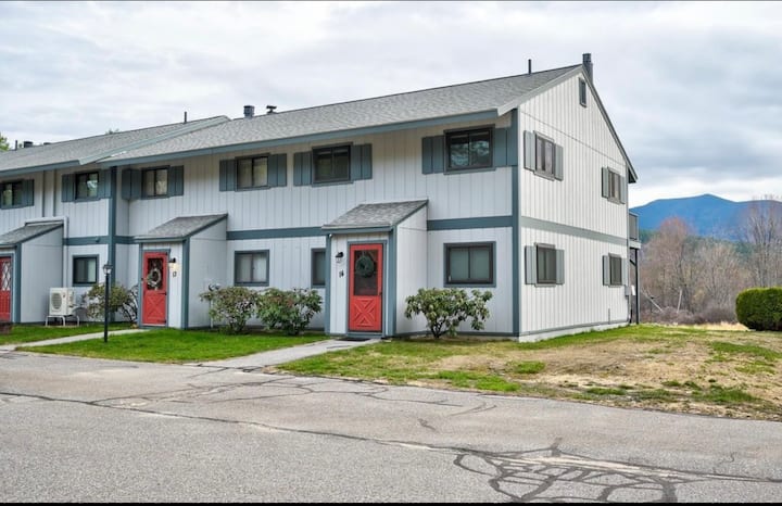 Central White Mountains Retreat W/ Mountain View’s - North Conway, NH