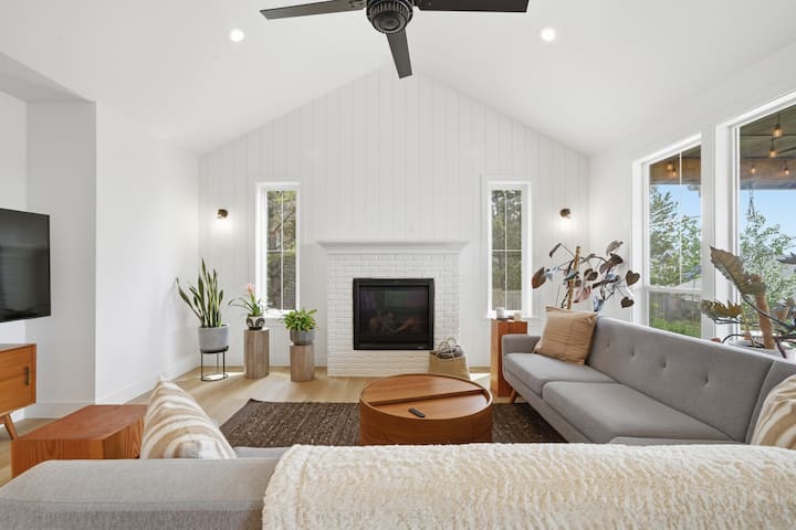 Modern Beach Home - Close To Ocean And State Park - Manzanita, OR