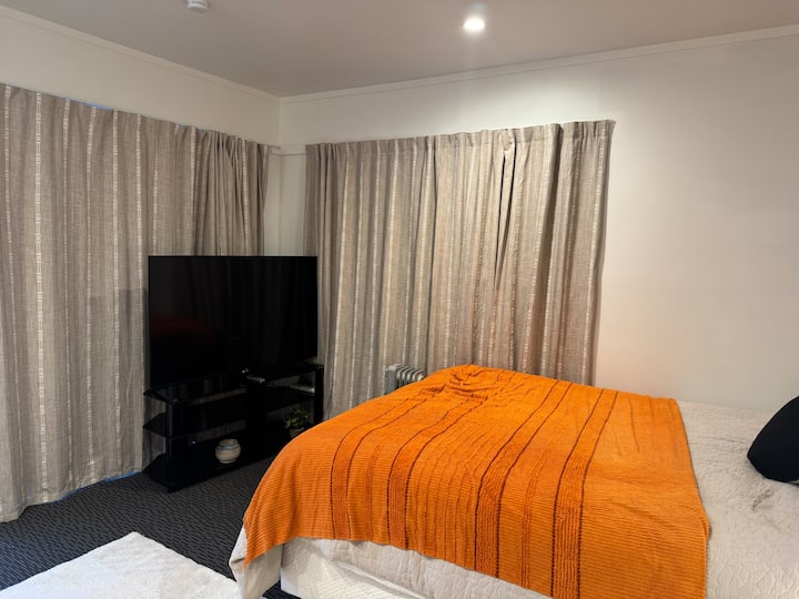 Private Studio, 10 Min Walk To Lake Taupō - Lake Taupo