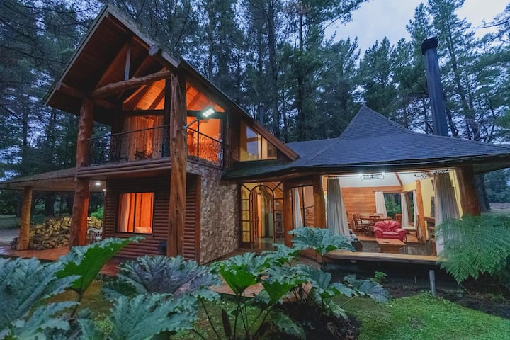 Dorado Vip: Cabañas De Lujo Y Diseño En Pucón. - Pucon