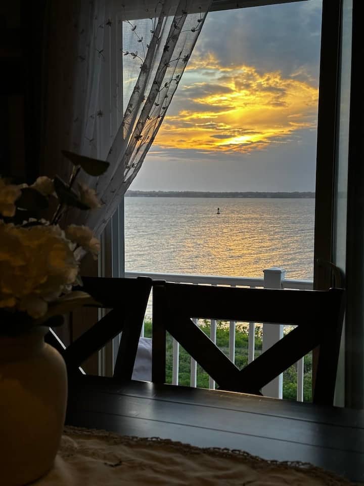 Incredible Sunsets - Fall River, MA