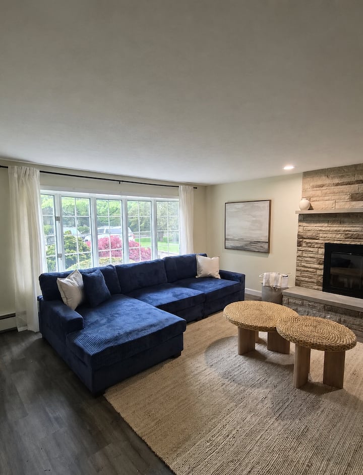 New! Summer Escape - Sleeps 8, Fire Pit - Westerly, RI