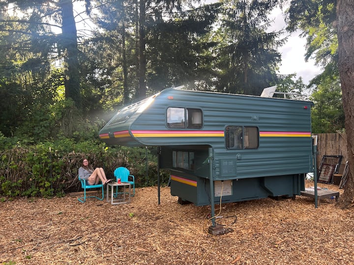 Olive, The Glamper! Peaceful Urban Oasis - Portland, OR