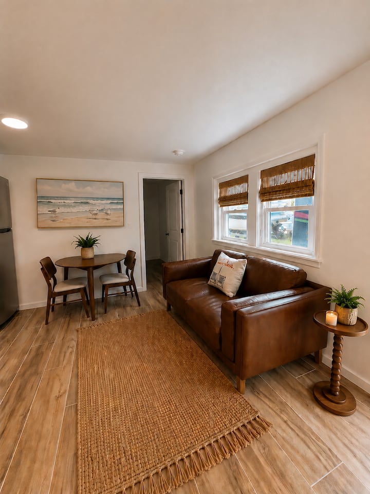 Beachy Seaside Apartment - Seaside Park, NJ