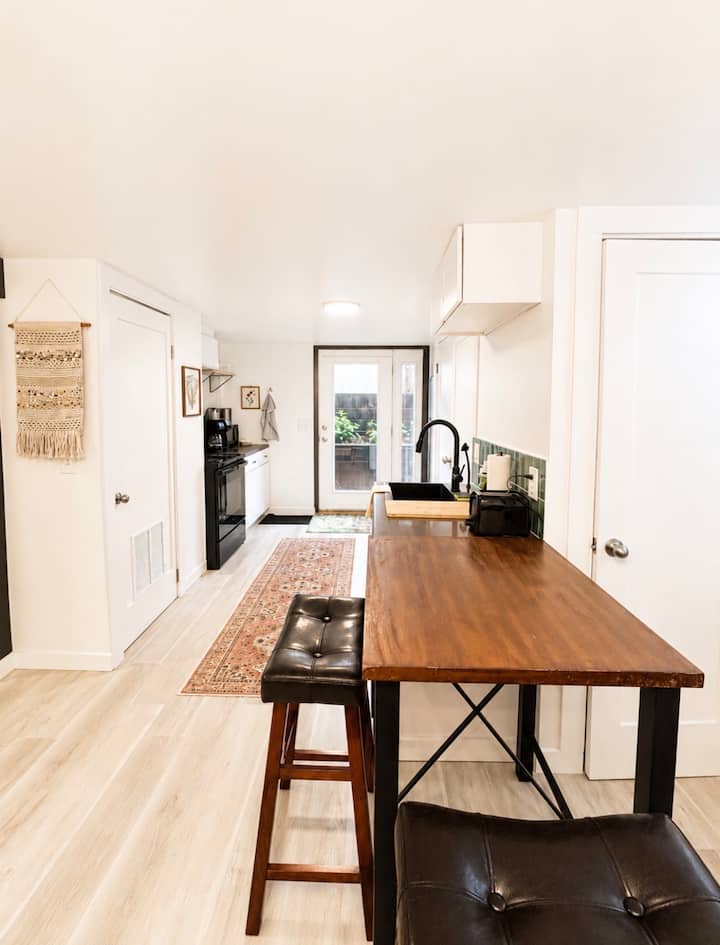 Modern Gardenlevel Suite W/ Private Entry Downtown - 博茲曼市