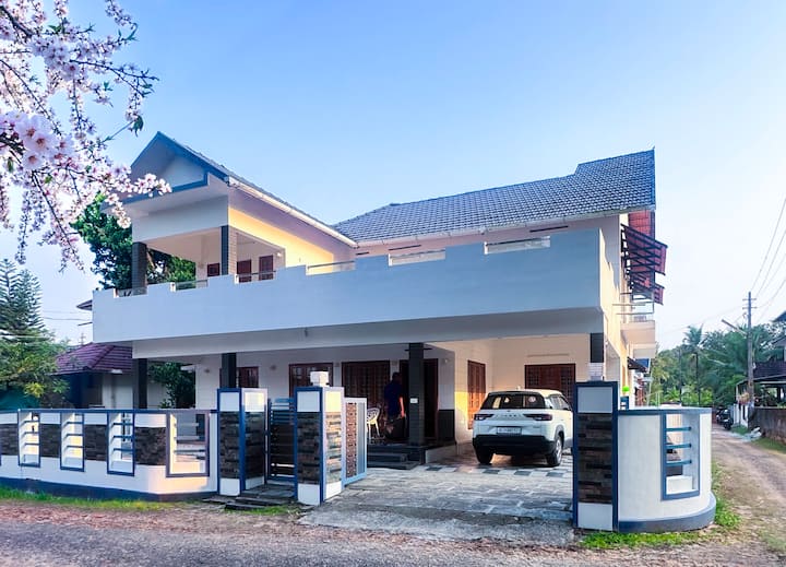 Jacob & Tom Guest House - Kottayam