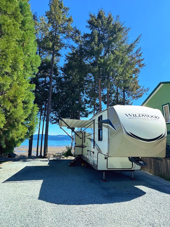 2-bedroom Rv - Duncan