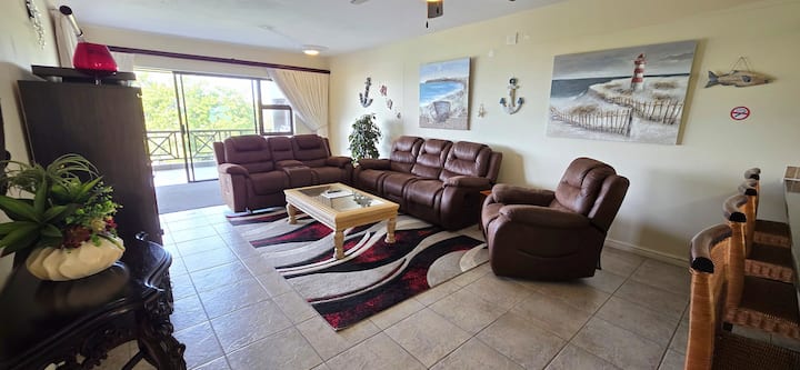 Le Touessrok 35 - Sleeps 6 - Southbroom