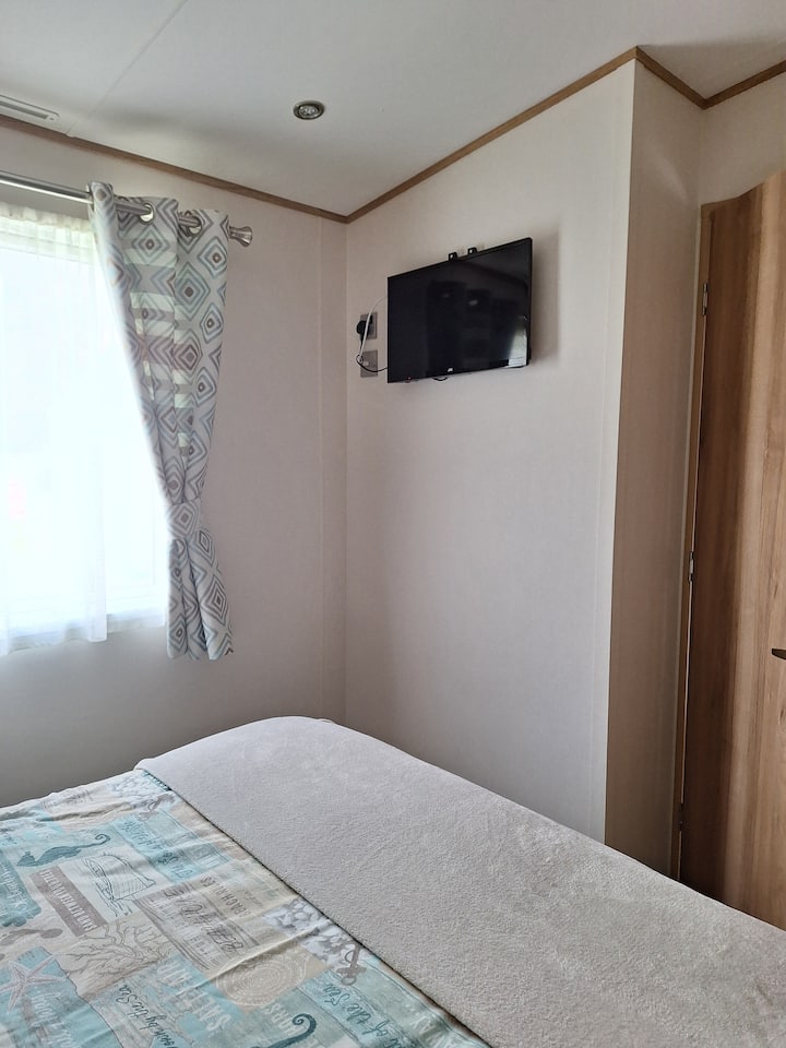 Newperran Holiday Park. - Holywell