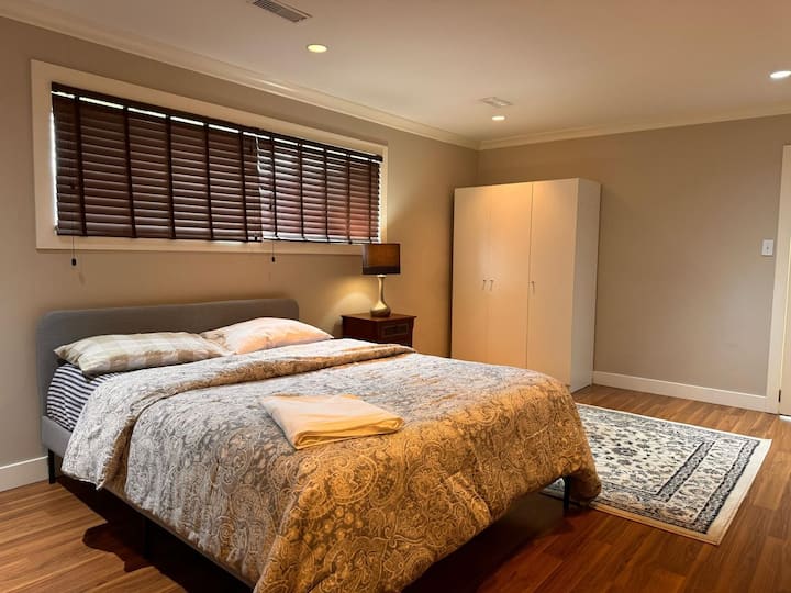 Bright Large Room - Coquitlam