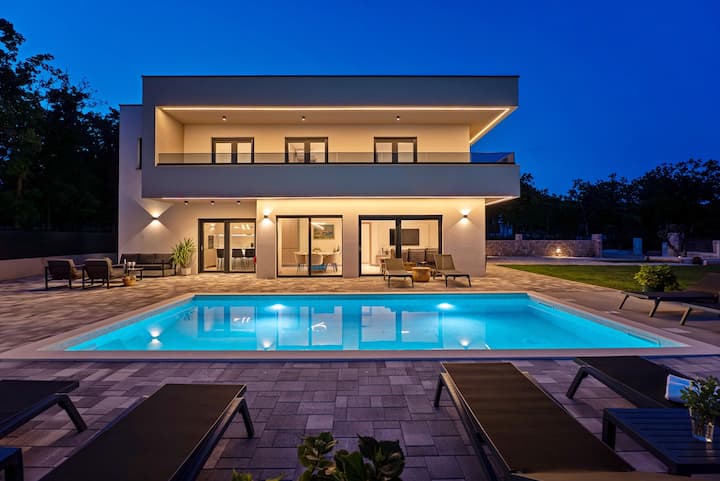 Villa Marieta: Your Luxurious Retreat - Imotski