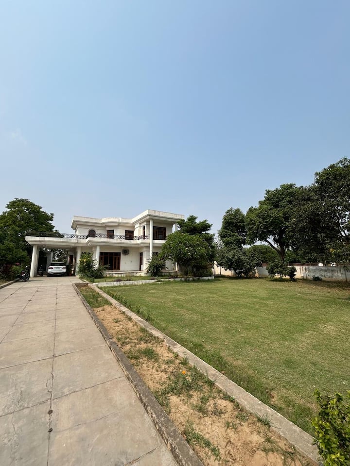 Mango Orchid Farmhouse - Patiala