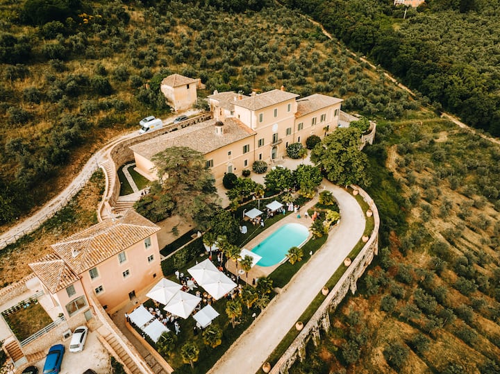 Spettacolare Villa Del Xviii Secolo Con Piscina - Terni