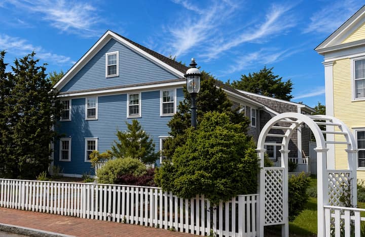 Beautifully Renovated Naushop Home W/ Pool Access - Nantucket, MA