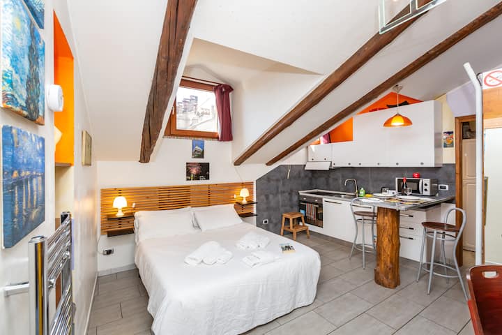 Guesthost - La Mansarda Di Garibaldi - Turin