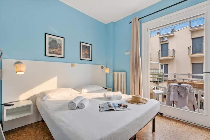 Hotel Del Golfo 68 - By Happy Rentals - Laigueglia