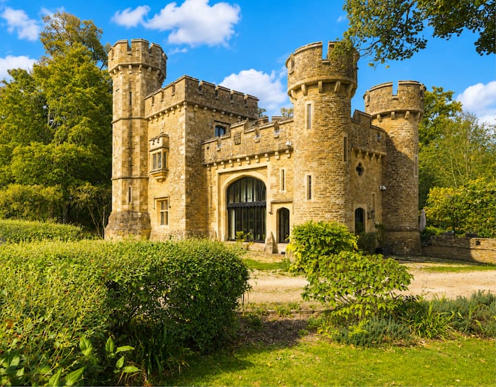 Historic Castle Jasmine Luxury B&b, Nr Bath - Frome