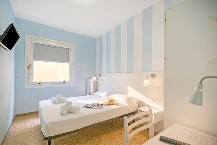 Hotel Del Golfo 62 - By Happy Rentals - San Bartolomeo al Mare
