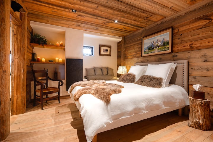La Ferme 1828, Maison D'hôtes - La Chambre Noémie - Megève