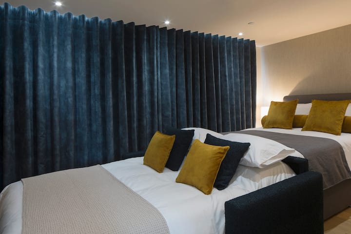 Suite 09 (2nd Floor - Studio) - Brighton Marina