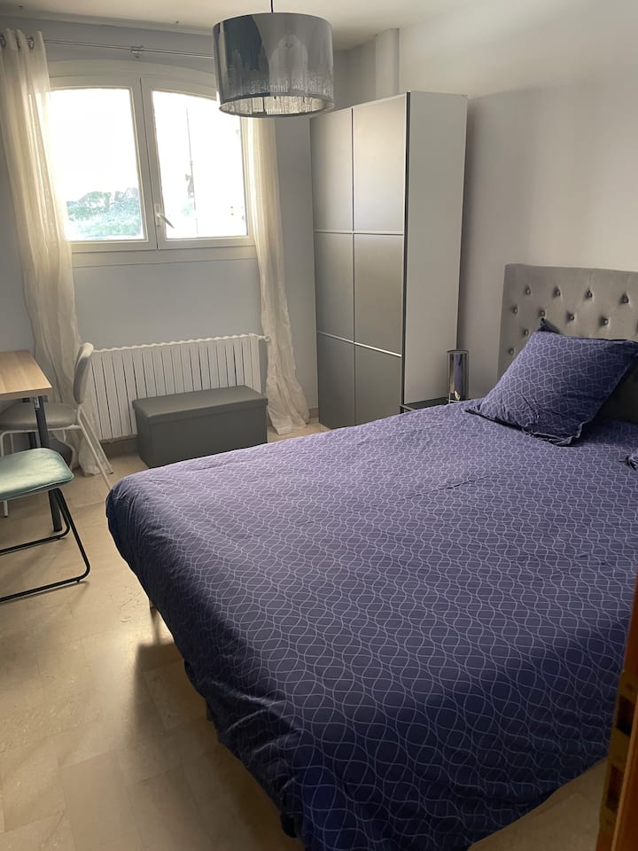 Chambre D’hôtes +Salle De Bain Et Wc Privatifs - Toulon
