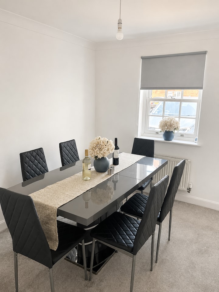 Home From Home | Long Stay Discount - Colchester