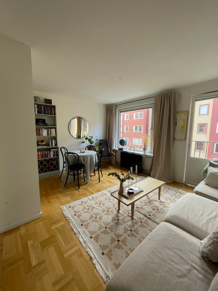 Central 2-rumslägenhet I Linnéstaden - Gothenburg