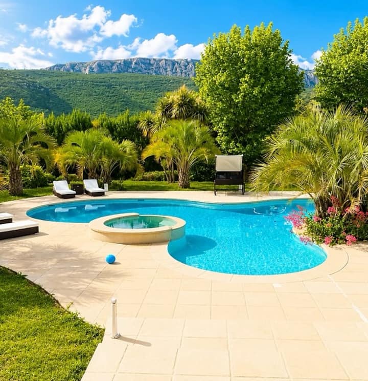 La Villa Louise - Nans-les-Pins