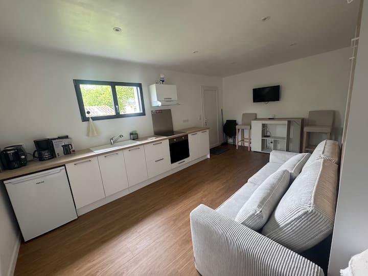 Studio Indépendant à Notre Maison. - Concarneau