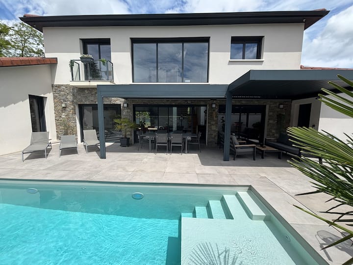 Villa Contemporaine, Piscine, Proche Lyon - Vaulx-en-Velin
