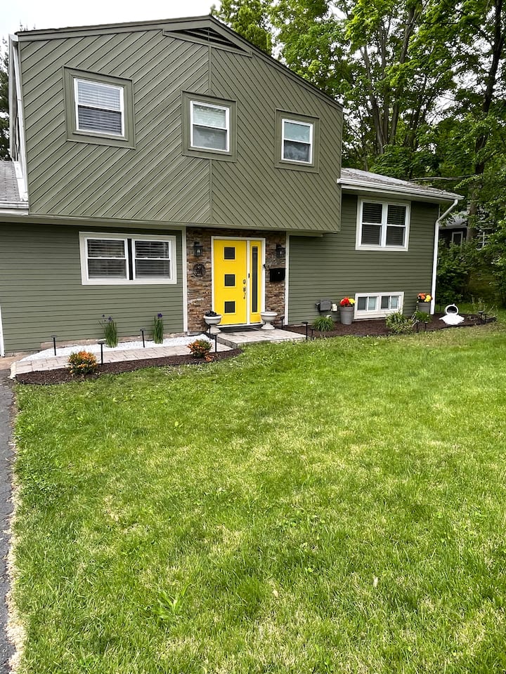 Matt’s Cozy Quarters Near Nyc W/outdoor Living - Nyack, NY