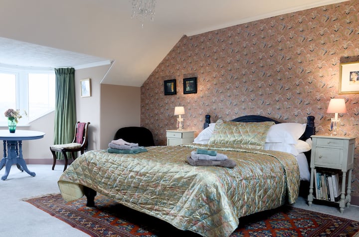 Appartement-large-salle De Bain Privée-vue Histori - Bodmin