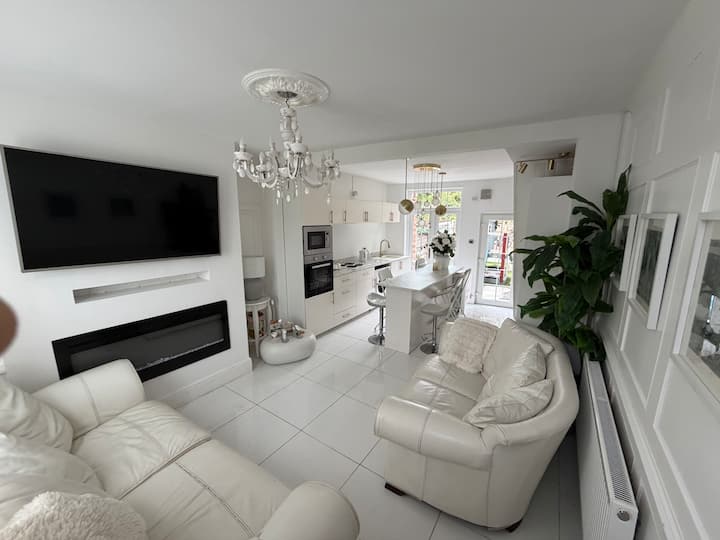 Charming Cheshire Cottage! - Cheadle