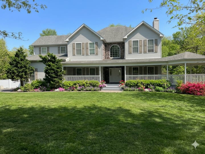 World Cup! 5 Bedroom House Pool 3 Blocks To Train! - ブリッジウォーター, NJ