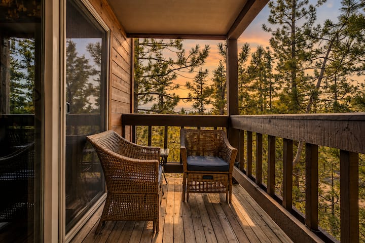 Mountain-modern Design • Cozy | Near Lake + Ski - Tahoe City, CA