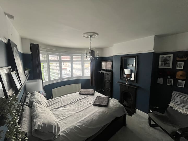 Stylish & Comfortable Home In Bristol - ブリストル