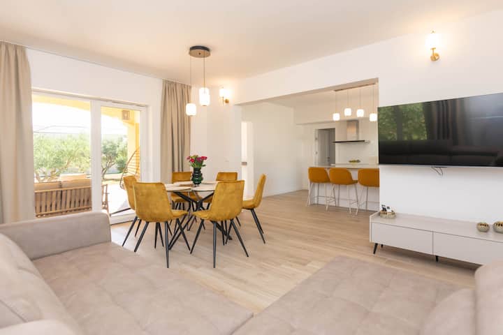 Mate Garden Villa - Biograd na Moru