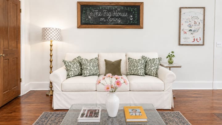 Historic Fig House | Walk To King | Free Parking - Charleston, SC
