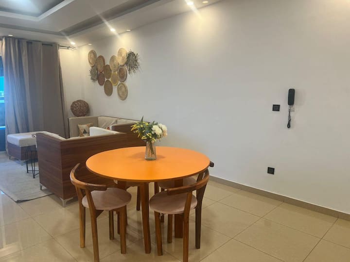 T3 Moderne 4 Pers | 2 Ch, Parking, Sécurité 24/7 - Côte d'Ivoire