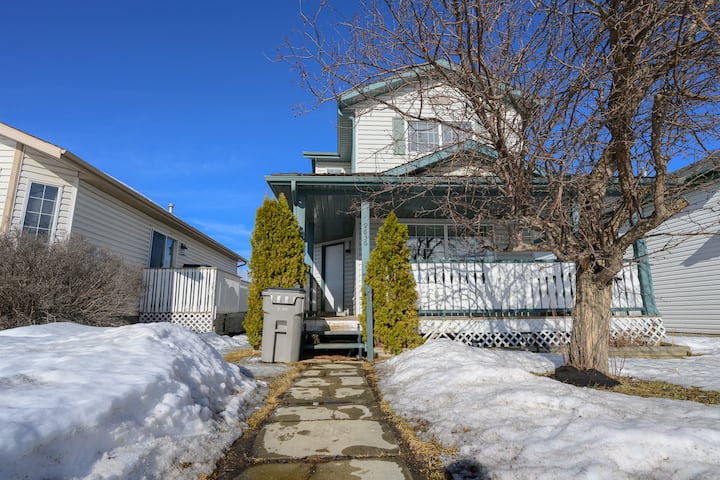 Full Home | Stocked Kitchen | Fast Wifi | Smart Tv - Westlake