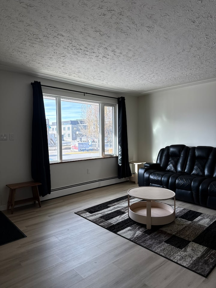 Downtown Whitehorse - 3 Bedroom Condo - Yukon
