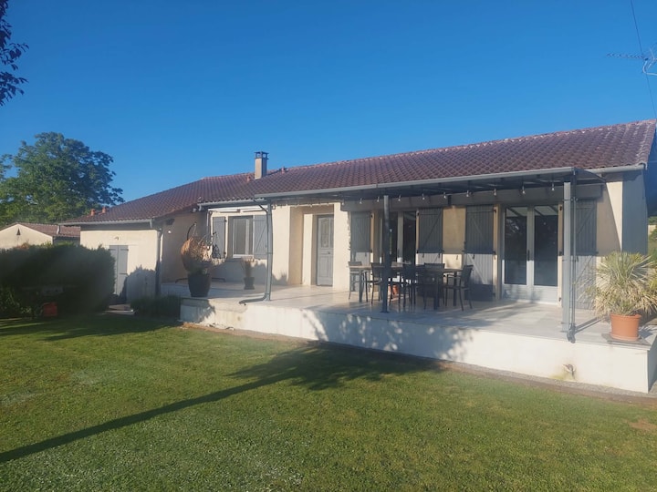 Maison à La Campagne 
Pour 4/6 Personnes - Rocamadour