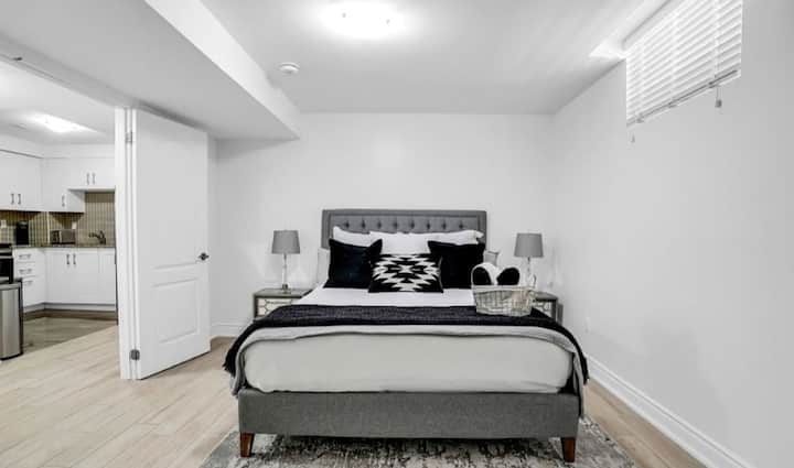 Modern And Stylish 2-bedroom Basement Suite - Brampton