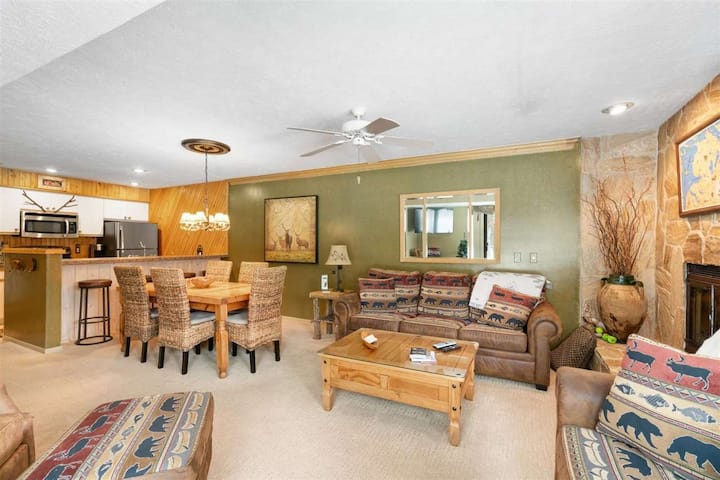 Ski & Golf Getaway At Trout Creek - Harbor Springs, MI