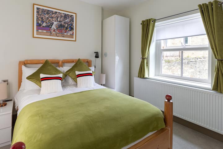 Double-confort-sdb Privée Avec Baignoire-vue Sur R - Ilkley