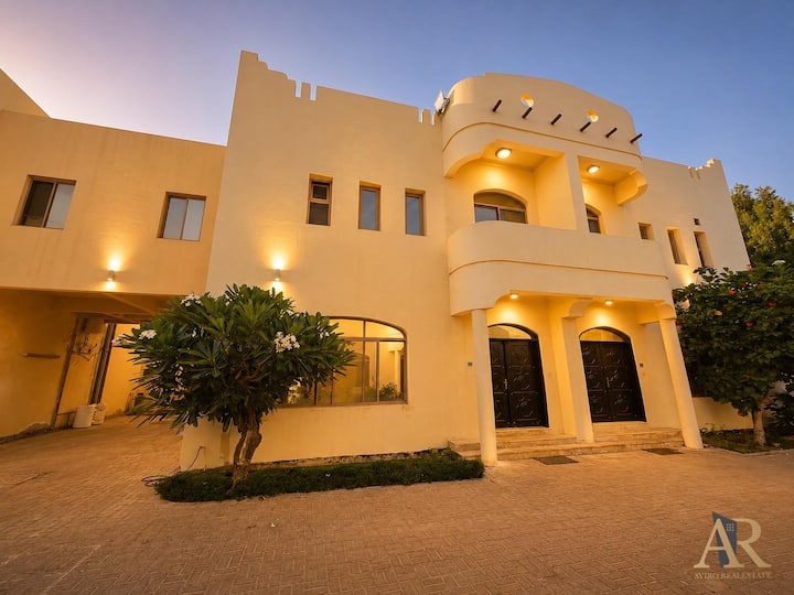 Luxury Villa With Private Pool In Adliya. - Bahrain