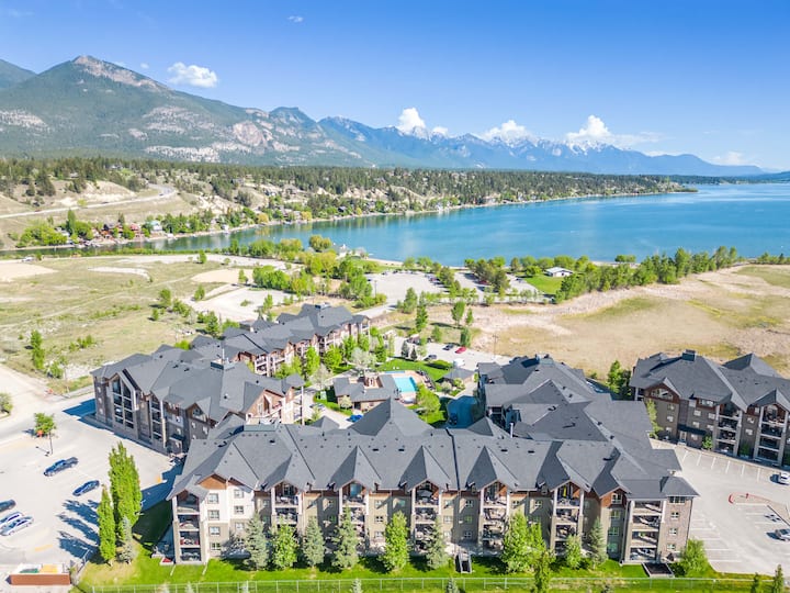 Bluebird Bay | Lake | Outdoor Pool | Hot Tub | Gym - Invermere